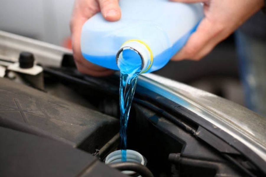 How To Add Coolant To GMC Sierra 2500Hd How To Add Coolant To GMC Sierra 2500Hd